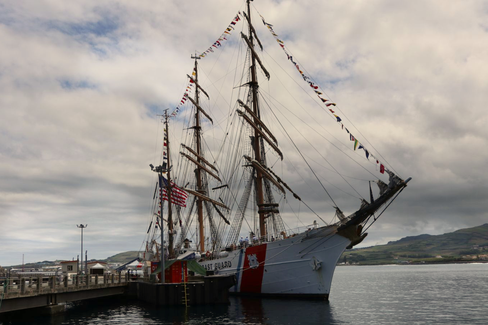 The Eagle has Landed – Azores Style - The Adventures of Aleta